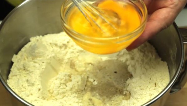 Langosi , reteta de langosi cu reusita garantata - Adygio Kitchen