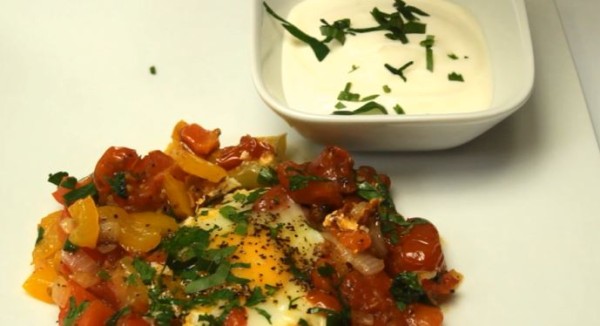 Menemen sau omleta turceasca reteta video - Adygio Kitchen