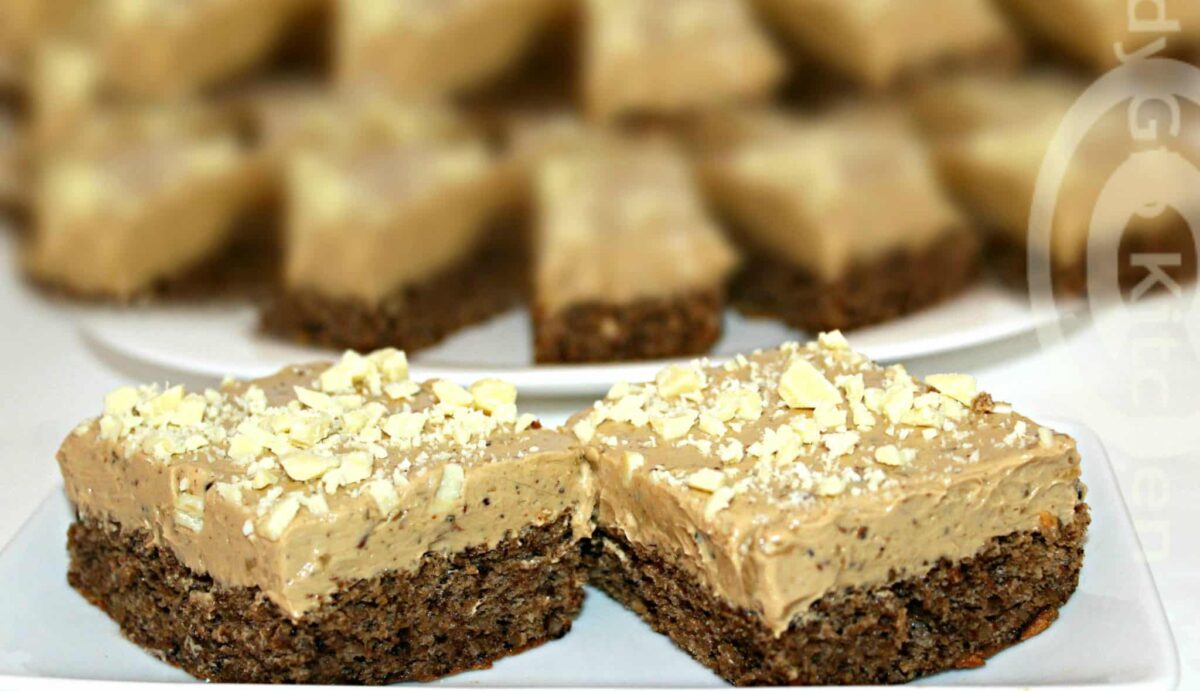 5 retete de prajituri cu nuca - Adygio Kitchen