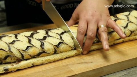 Rulada rapida cu nutella reteta , rulada pufoasa - Adygio Kitchen