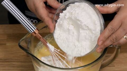 Prajitura cu bile de branza - Adygio Kitchen