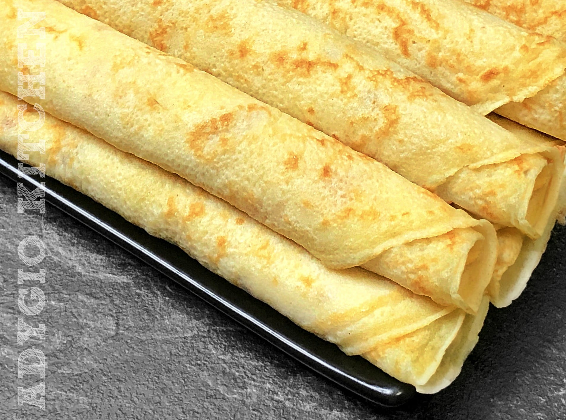 Clatite reteta clasica, pufoase si moi - Adygio Kitchen