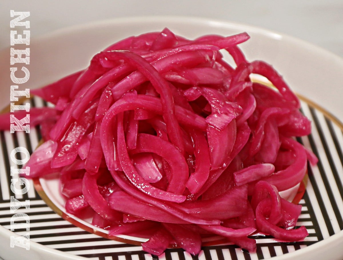 Ceapa rosie murata reteta pentru salate - Adygio Kitchen