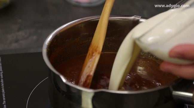 Crema caramel cu unt - Adygio Kitchen