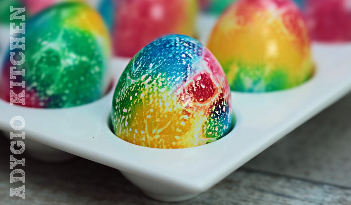 Oua de paste - 3 variante cu aceeasi vopsea - Adygio Kitchen