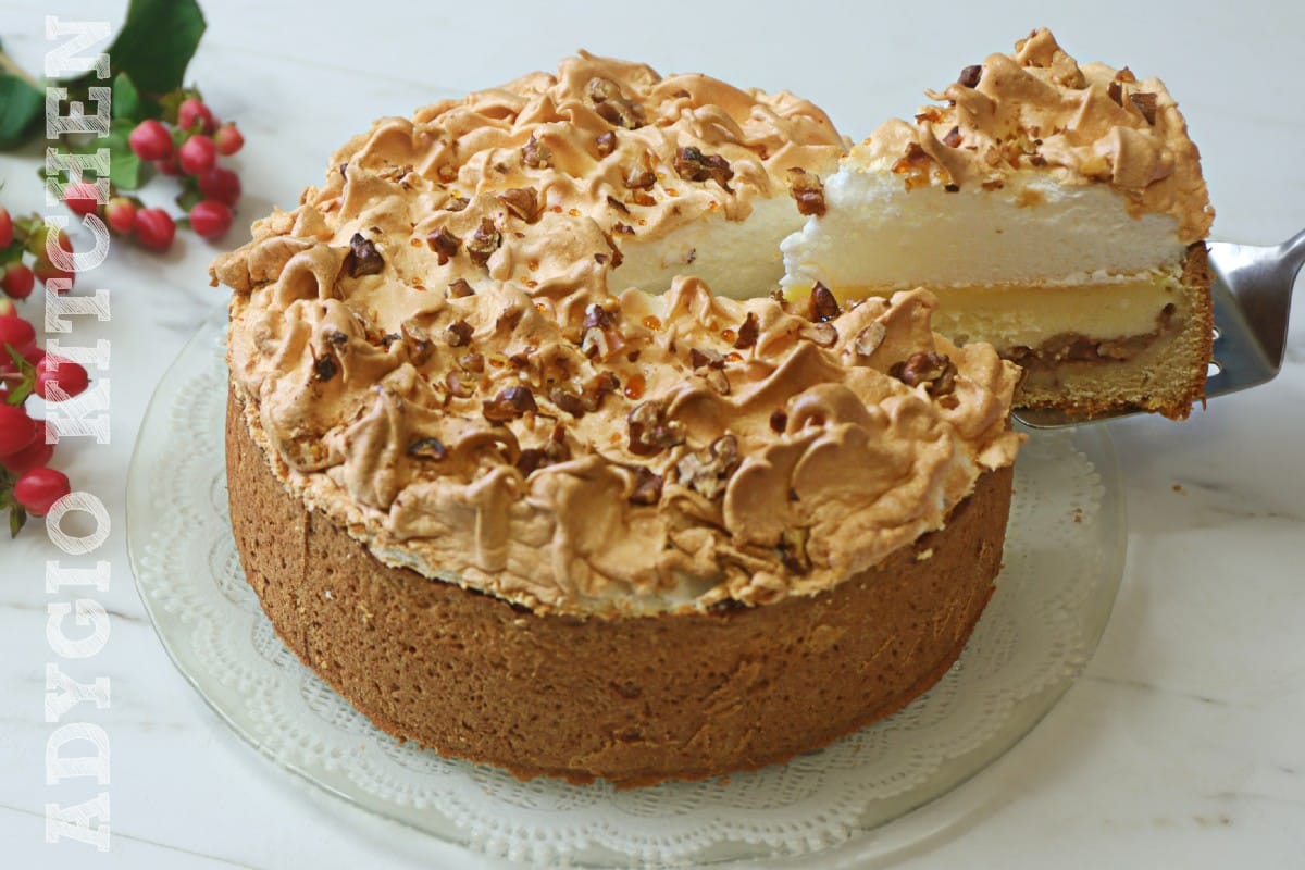 Prajitura cu bezea si mere - reteta de nota 10