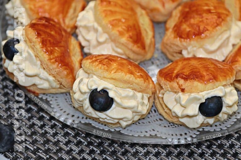 Scoici dulci cu frisca si mascarpone - Adygio Kitchen